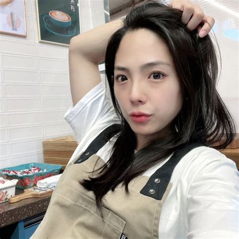 Jy Kwon • Threads Say More