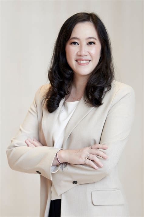 รวิศรา จิราธิวัฒน์ ฉลองครบรอบ 75 ปี ห้างเซ็นทรัล ผ่านงาน “central Edition”