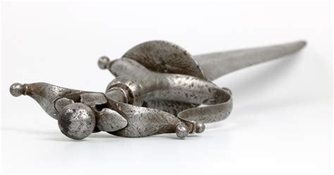 Chilanum Dagger Mandarin Mansion