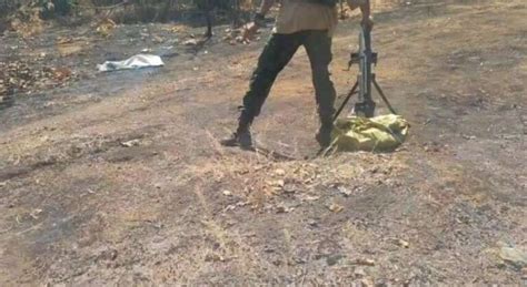 သိမ်ဇရပ်မြို့ အခြေစိုက် ခမရ ၂၀၇ တပ်ရင်း ဗဟိုကင်းနှင့် အမတ ၃၀၁ တပ်ရင်း တို့ကို ဒရုန်း၊ ၆၀ မမ