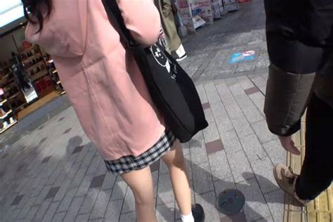 Gana 2662 マジ軟派、初撮。 1787 ちょい地味で押せばヤレそうな雰囲気がたまらんjdをナンパ！胸の谷間にパンチラに…スキの多さがまたエッチ！照れつつも流されsex！ハリのあるデカ乳