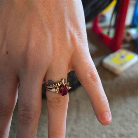 Vintage Teardrop Ruby Engagement Ring Set Milgrain Three Stone Wedding Ring Leaf Nature Inspired