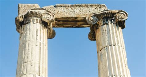 The First Two Pillars Of Oop Tom Mcfarlin