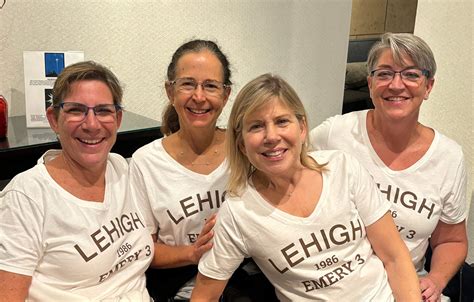 Alumnae Take A Trip Down Memery Lane Lehigh Alumni