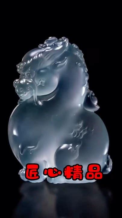 麒麟踏祥雲，人間百難消 翡翠 玉石珠宝 緬甸翡翠 Jade 翡翠玉 玉佩 民间手艺人 Handmade 古玉收藏 Tattoo 玉石设计 翡翠雕刻 翡翠定制 翡翠