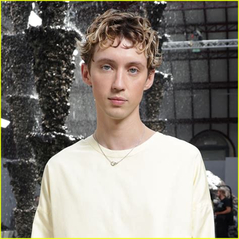 Troye Sivan Responds To ‘rush Video Backlash Opens Up About Being