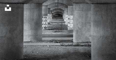 파이프가있는 콘크리트 터널 사진 Unsplash의 무료 대칭 이미지