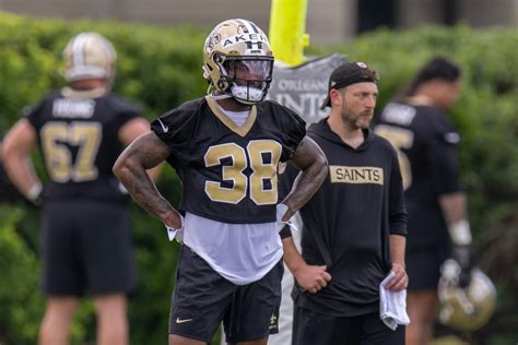 Saints Assinam Com Rb Cam Akers Depois De Treinos Teste The Playoffs