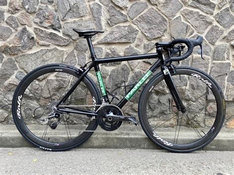 팔리 Z4 카본 로드 프레임셋 롤프 Tdf4 Sl 카본 휠셋 스램 레드22 시마노 듀라에이스 R9100 구동계 Zipp Sl 서비스코스sl 컴포넌트 카본 로드바이크 리뷰