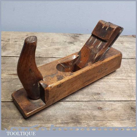 Vintage Continental 10 Wooden Smoothing Plane With Convex Sole Tooltique