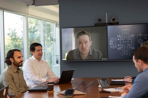 Poly G85 T Leistungsstarkes Raumsystem für große Räume