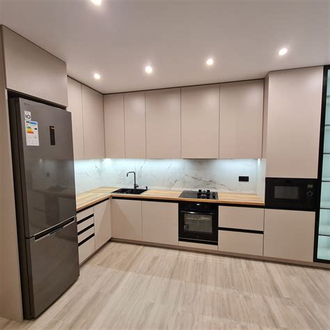 КУХНІ ШАФИ ВІЯР Фасад та корпус ЛДСП Кашемір Ручки врізні профільні Фурнітура з