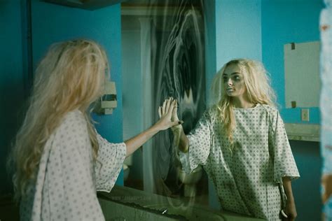 What If Alice Was Really Insane I Went To An Old Asylum And Created A Photoshoot To Tell A