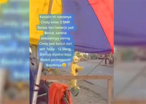 Gantikan Almarhum Sang Ayah Jadi Badut Jalanan Tangis Cindy Pecah Saat