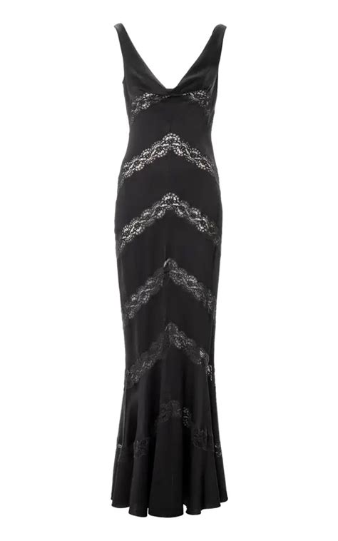 Rosamosario The Haute Couture To Dress And Undress