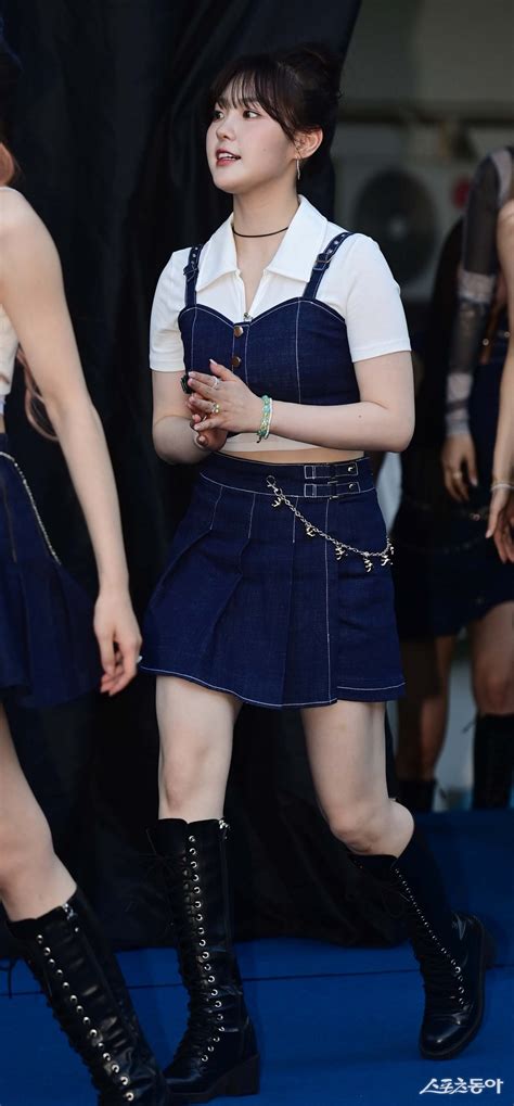 케플러 김채현 긴장한 입장 [포토]｜스포츠동아