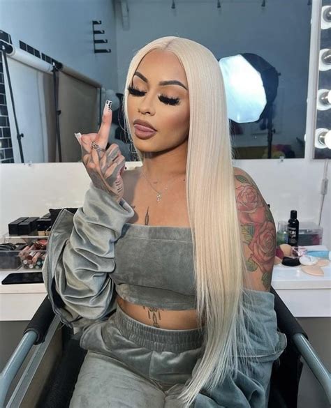 Carmen Pritchett With Blonde Hair Rcarmenpritchettonly