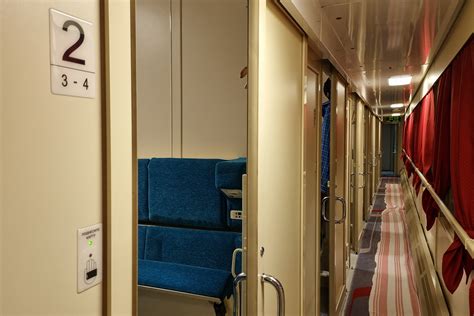 Вагоны СВ как выглядят фото что входит в стоимость билета в 2026 году