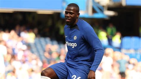 И Кулибали поема към Саудитска Арабия