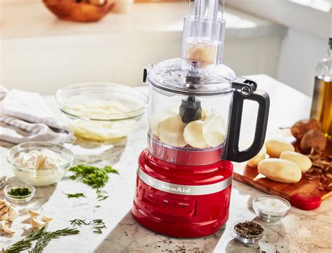 Комбайн кухонный KitchenAid 5KFP0719EER 1,7 л. Красный в фирменном ...