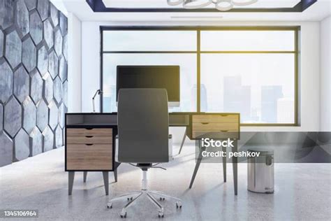 가구 장식 육각 형 벽과 도시 전망을 갖춘 창문이있는 가벼운 작은 사무실 인테리어 3d 렌더링 0명에 대한 스톡 사진 및 기타 이미지 Istock