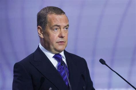 Медведев заявил что Трампу в связи с убийством Кирка пора понять одну вещь