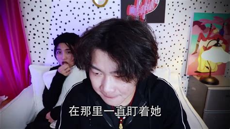 搞笑诡故事：女孩想独霸澡堂，编了一个谎言让同学都不敢去！ Youtube