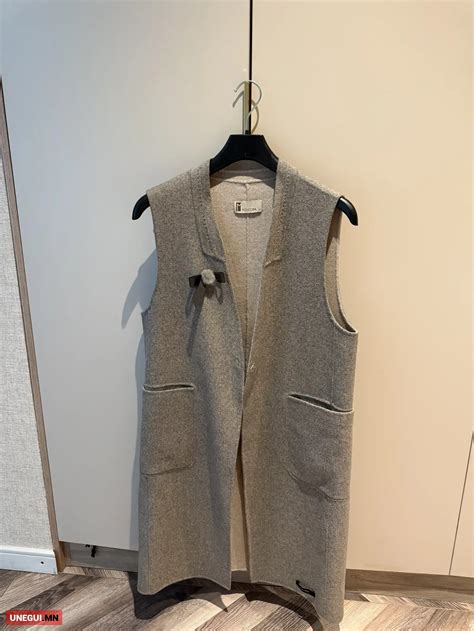 Korea ханцуйгүй хүрэм 70 000 ₮ №9266117 In УБ — Баянзүрх Гадуур хувцас Unegui Mn үнэгүй