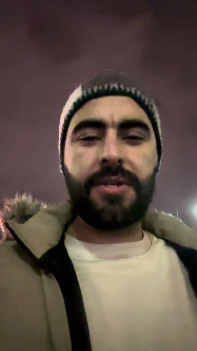 احتفال راس السنة في باريس Youtube