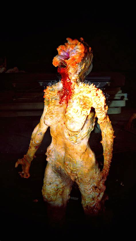 Rule 34 3d Breasts Brown Hair Bush Clicker Clicker Tlou Cordyceps Detailed Background