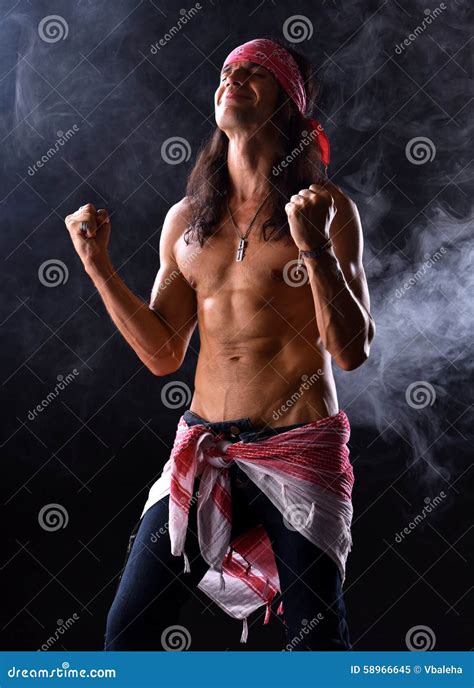 Jonge Knappe Mens Stock Afbeelding Image Of Kaukasisch 58966645