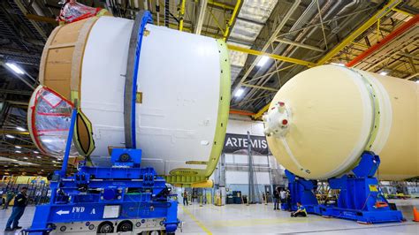 Watch Nasa Assemble The Massive Artemis 2 Moon Rocket Video Space