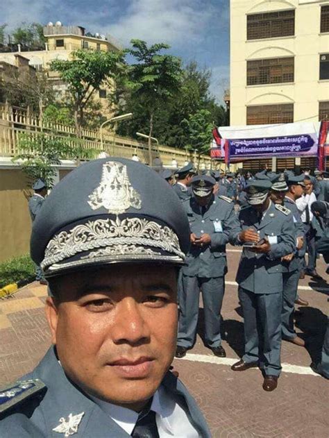 លោក រ៉ិត គង់ ប្រធានការិល័យគយ និងរដ្ឋាករច្រកព្រំដែន ព្រំ ខេត្តប៉ៃលិន