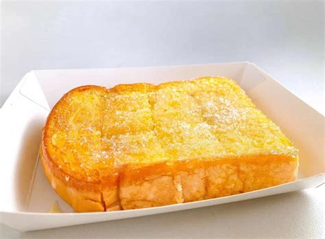 ขนมปังปิ้งวิปครีมฝอยทอง 1แผ่น