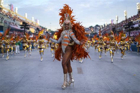 Rio De Janeiros Carnival Costumes Popsugar Latina Photo 26