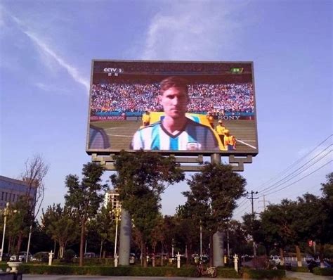 High Resolution Small Pitch Full Color Display At Sq Ft Indoor LED Screen Display In