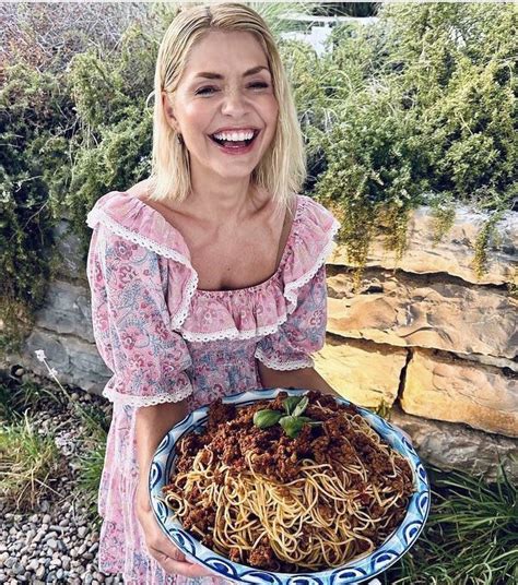 Holly Willoughby R Uk Tv Girls