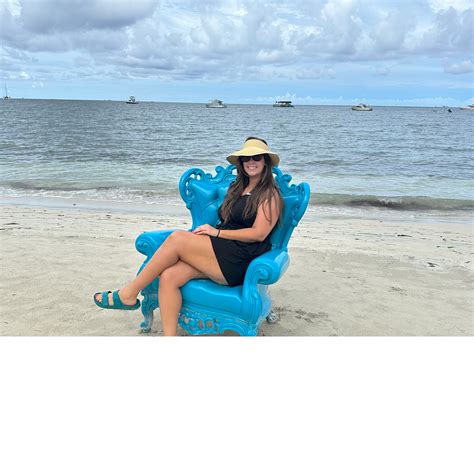 Taylor Daughtrey Fora Travel