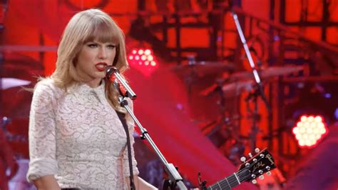 Taylor Swift Red 34 By Favoritethings On Deviantart