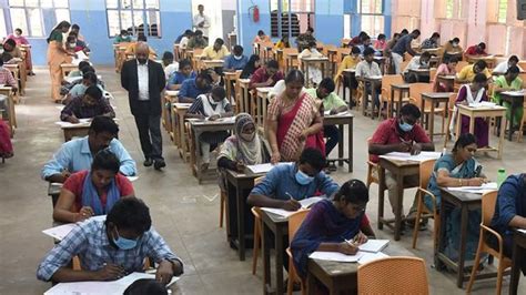 Tnpsc Exam டி என் பி எஸ் சி குரூப் 4 தேர்வில் குளறுபடி தேர்வை ரத்து செய்து மறு தேர்வு