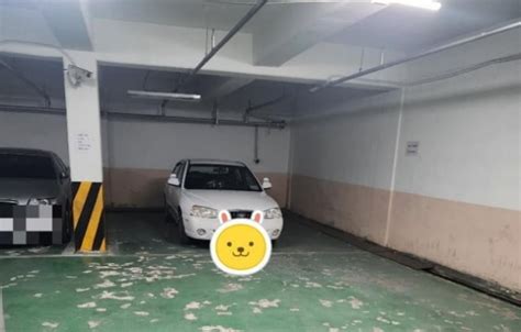 차 2대로 수년째 주차장 알박기바퀴까지 꺾어놨다 한국경제