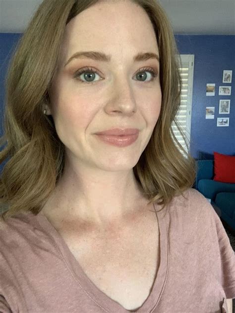 Pin On Fems For Ggjedm In Old Women Women Years Old Mom Hairstyles