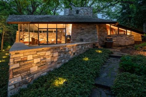 „neils House” на Френк Лојд Рајт на продажба