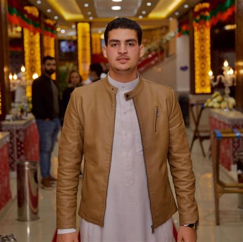 كابتن منتخب مصر كابتن حسام حسن في ضيافة واحة خطاب للمأكولات البدوية