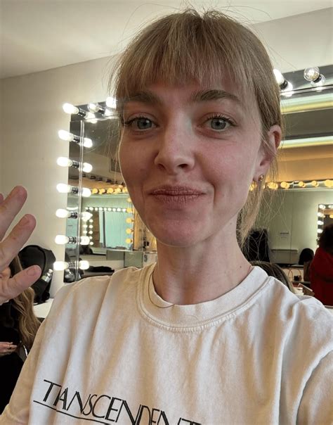 Amanda Seyfried Is Unrecognizable With Choppy Micro Bangs