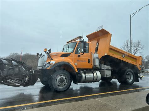 Idot Other Street Crews Clear Highways Roads With Intense Work Idot Other Street Crews Clear Highways Roads With Intense Work