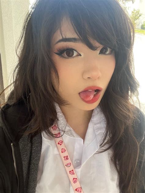 Emiru Cute Moan Rtwitchasians
