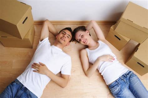 Pros And Cons Of Having A Live In Relationship With Your Partner
