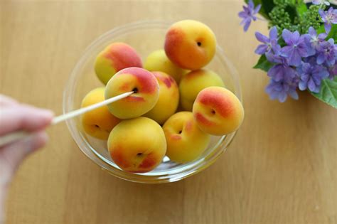 梅干しの作り方。初心者でも失敗しない簡単な漬け方。手作りレシピを解説 やまでら くみこ のレシピ