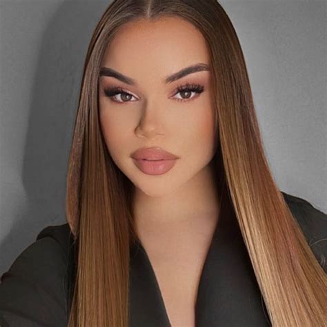 ᥫ᭡ Nes Marie • Threads Say More